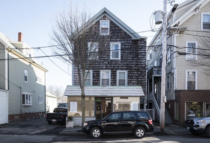 Marblehead hops behind monks' brewery - Itemlive