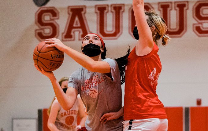Saugus girls basketball ready to lean on depth this winter - Itemlive