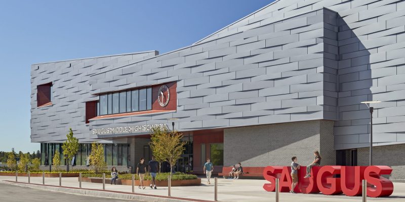 Saugus Middle High School receives green-building award - Itemlive ...