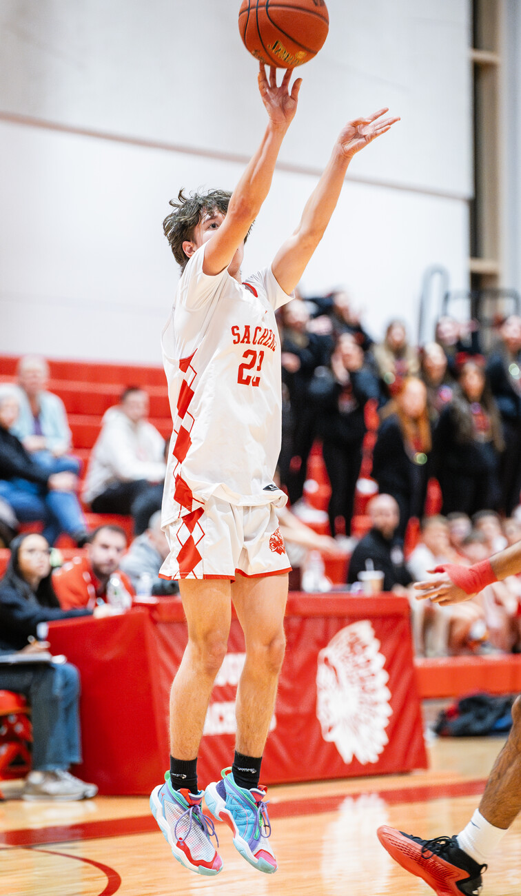 KIPP edges Saugus in final seconds - Itemlive