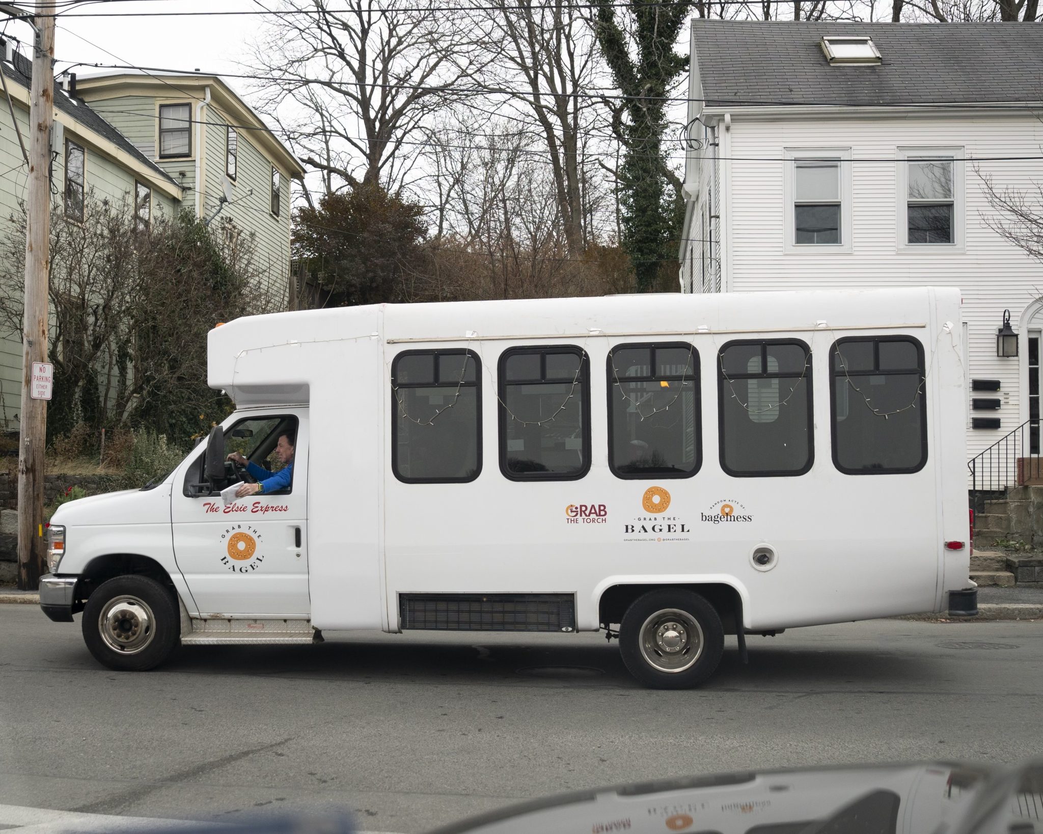 Aldrich unveils bus honoring his inspiration - Marblehead Weekly News